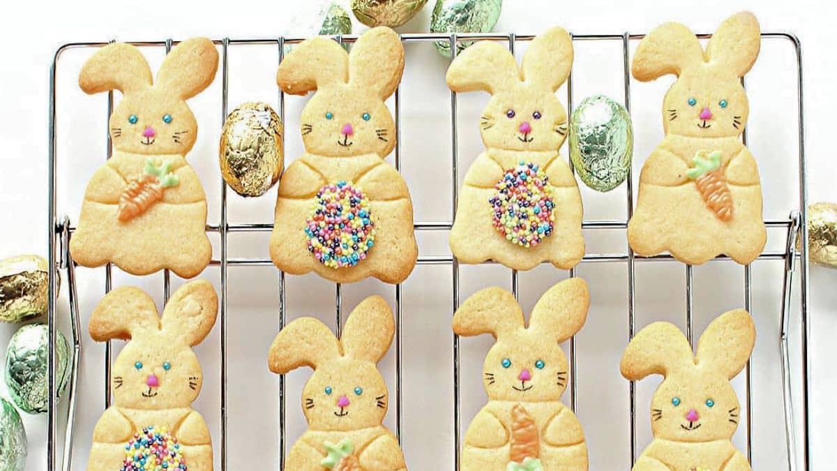 13 Cute Easter Cookies