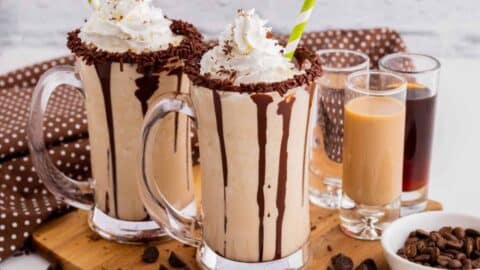 25 Baileys Cocktails & Drinks For Every Occasion