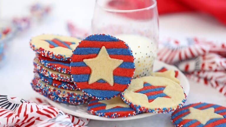 16 Patriotic Memorial Day & 4th of July Desserts That'll Sweeten Your ...