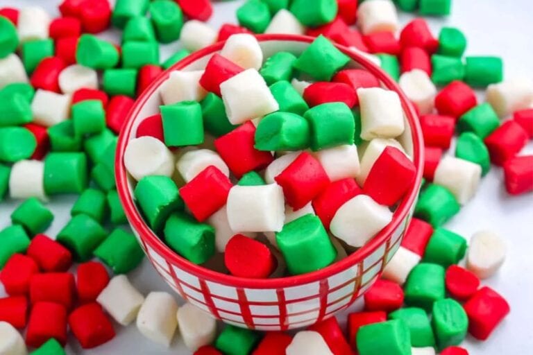 11 Cheap Christmas Candy Recipes To Make On A Budget